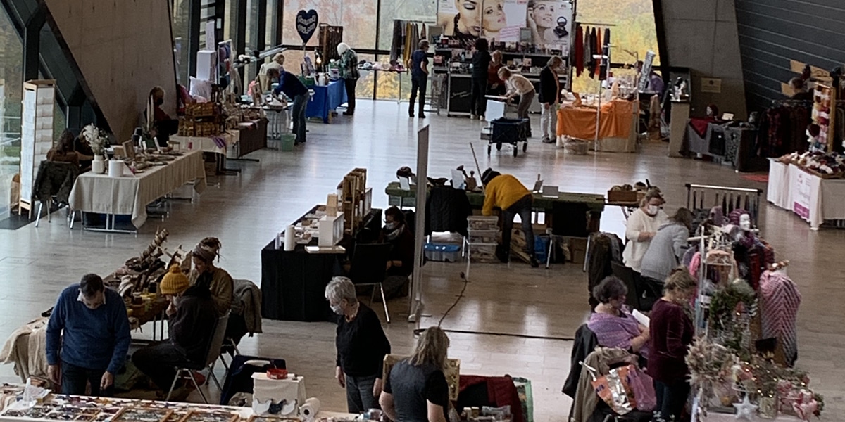 Kunst-Handwerk-Design-Vielfalt Kunsthandwerkermarkt 2025 in Heidenheim (Baden-Württemberg ...